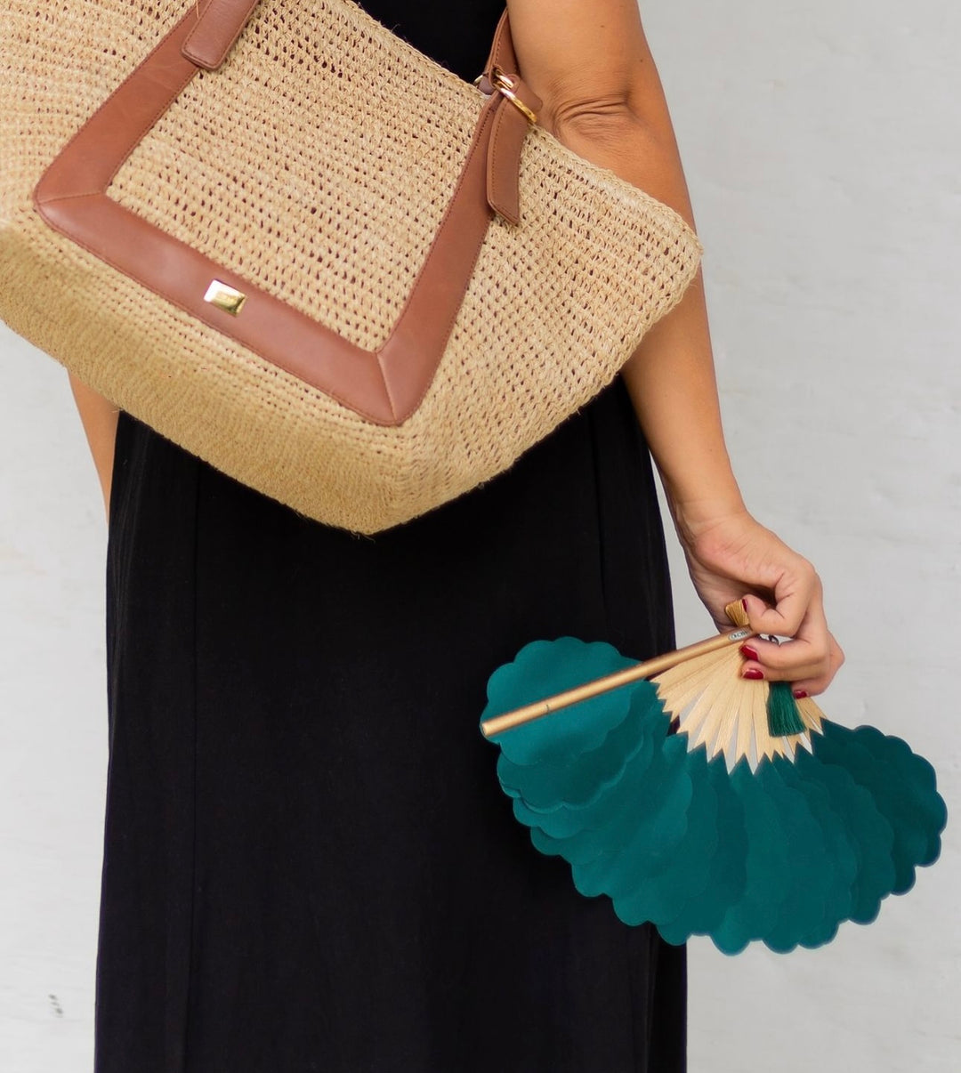 Michu Silk Hand Fans – POLA PARA MI